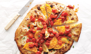 Video: Emeril's Chicago-Style Pan Pizza with Sausage and Mushrooms ...